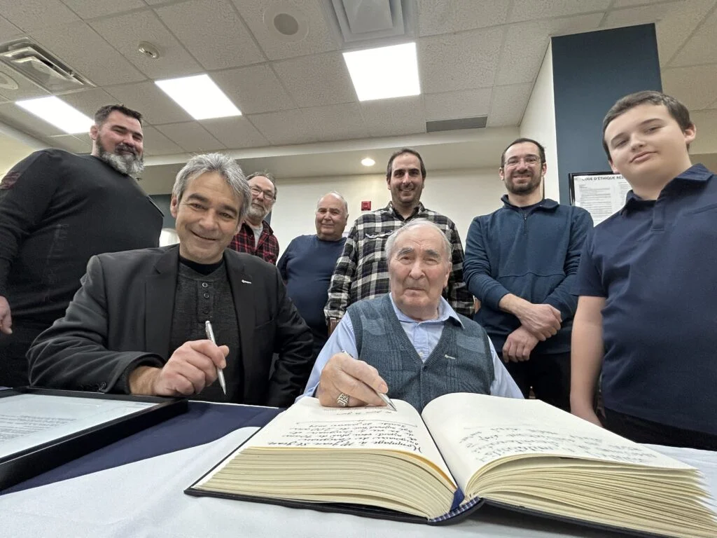 Hommage à M. Saint-Jean pour ses 100 ans – Ville de Carignan